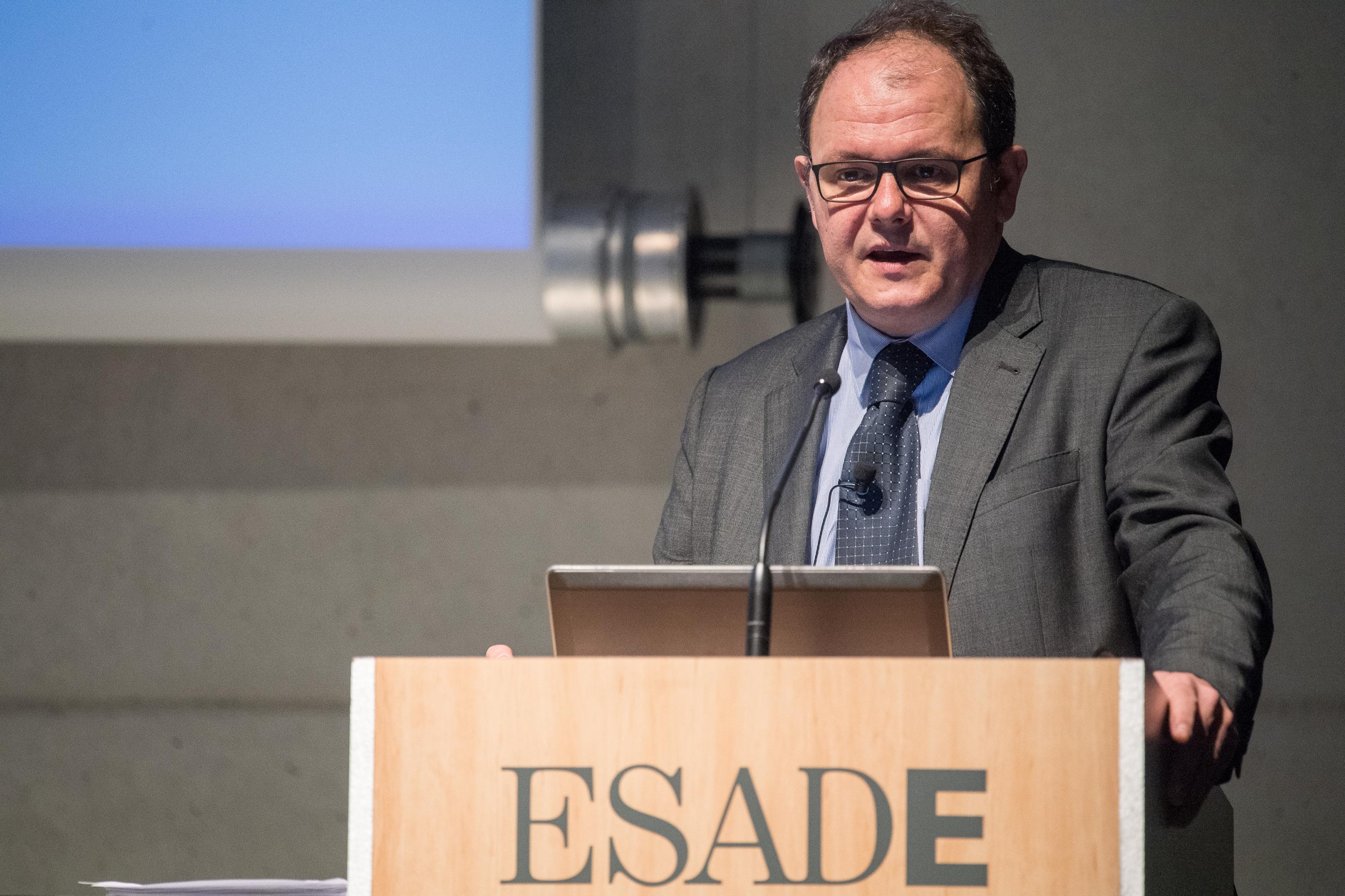 ESADE prevé una ligera desaceleración en el crecimiento de la economía ...