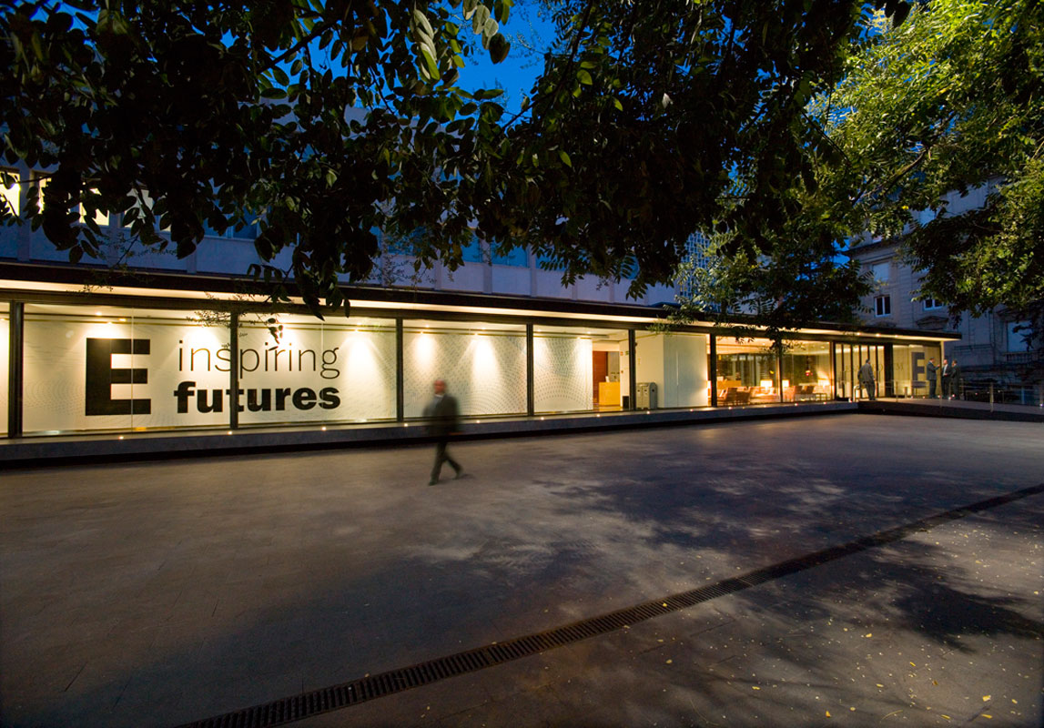 ESADE Law School will train lawyers qualified to practise in both Spain ...