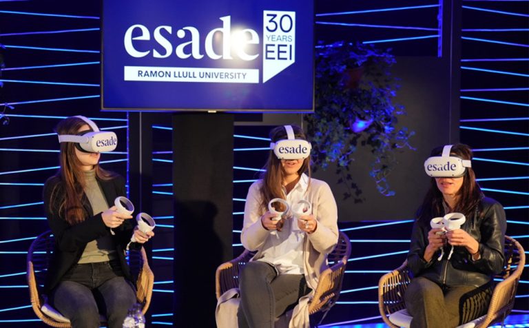 Virtual And Augmented Reality In Education Esade